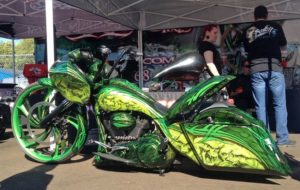 15 Motorcycles with Ridiculous Paint Job - True Rider - Speed Demon