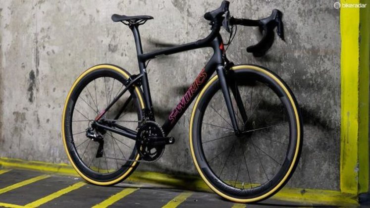 Tan-Wall Tires: Fad or Here to Stay? - Giant Trance - Vittoria Pavés