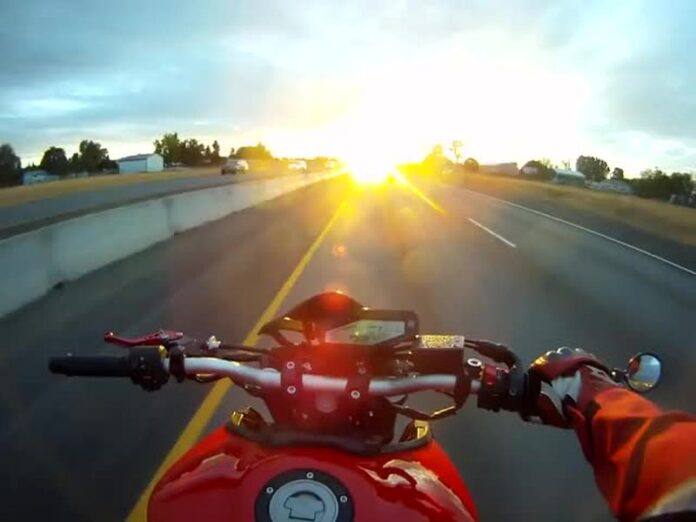 7 Motorcycle Rider Tips for the Fall Season : Motorcycling 2021