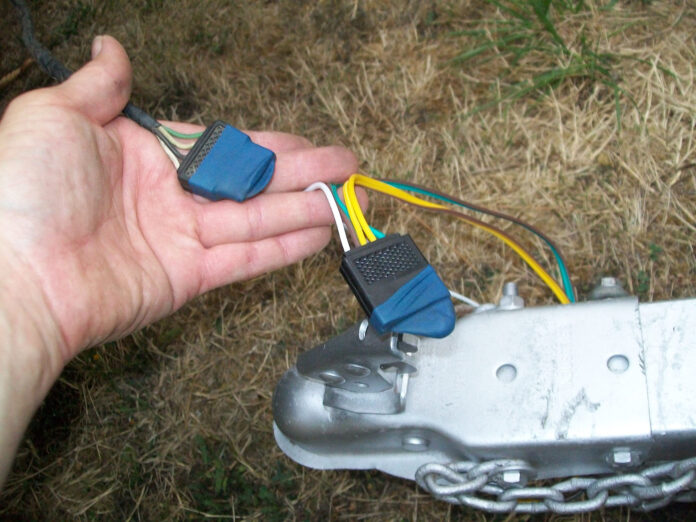 8 Ways to Know if Your Trailer Wiring is Bad - 2024 Guide ...